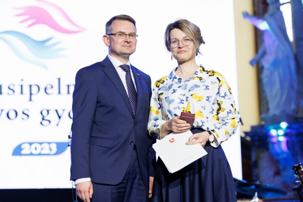 Pagerbti nusipelnę Lietuvos medikai ir sveikatos apsaugos darbuotojai ...